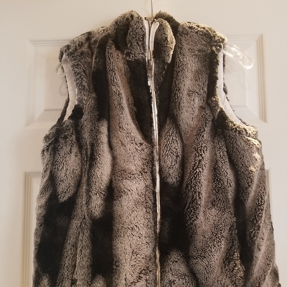 KC Collections | Jackets & Coats | Reversible Vest | Poshmark